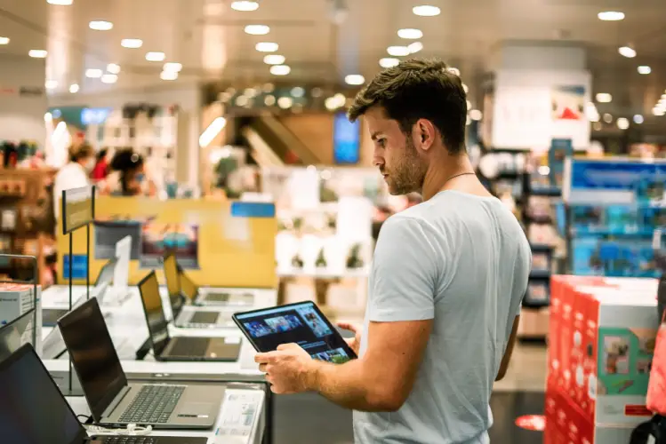 Radioworld - Electronics Store in Toronto